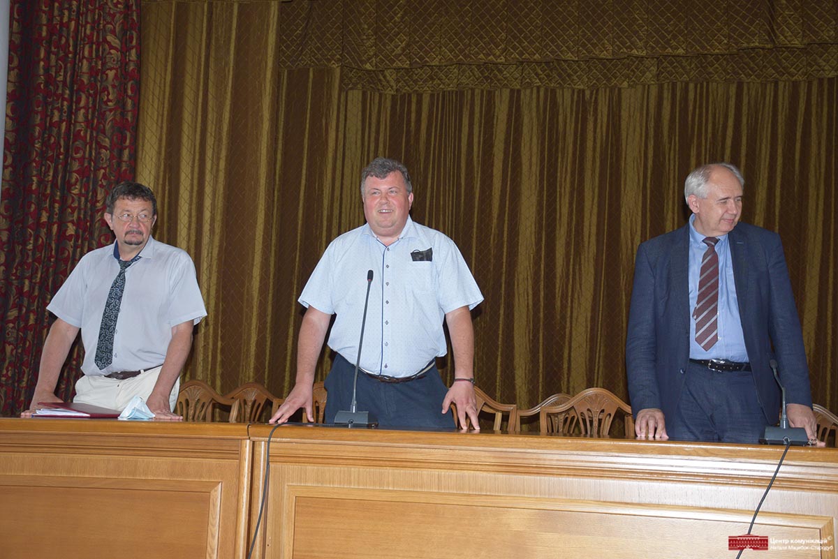 Новини: Вручення сертифікатів успішним учасникам проєкту KNU Teach Week 2